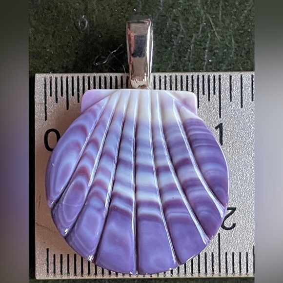 Wampum World | Jewelry | P3392 Medium Scallop Pendant Wampum Quahog ...